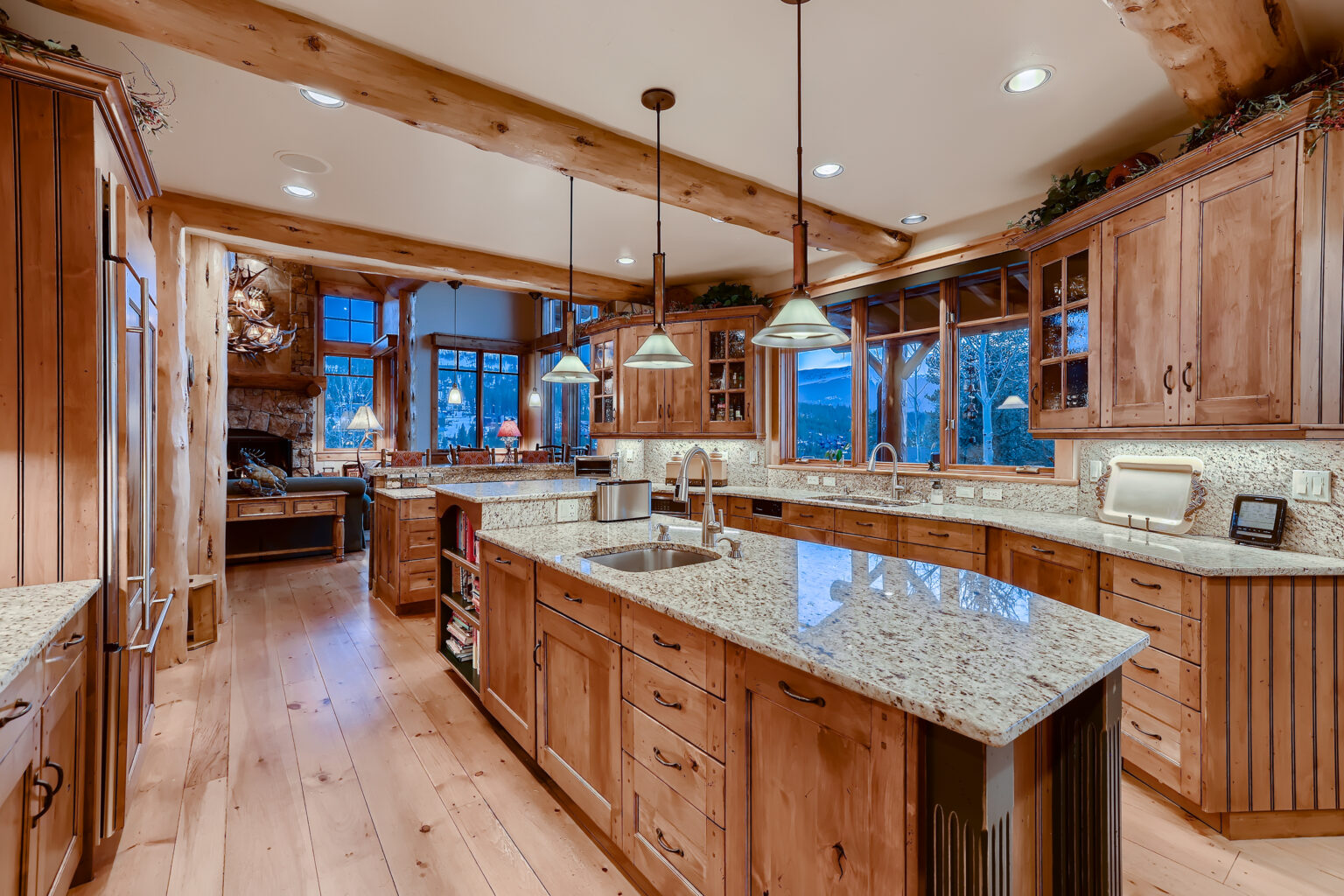 Kitchen Inspiration for Colorado Mountain Town Homes - Mountain Town ...